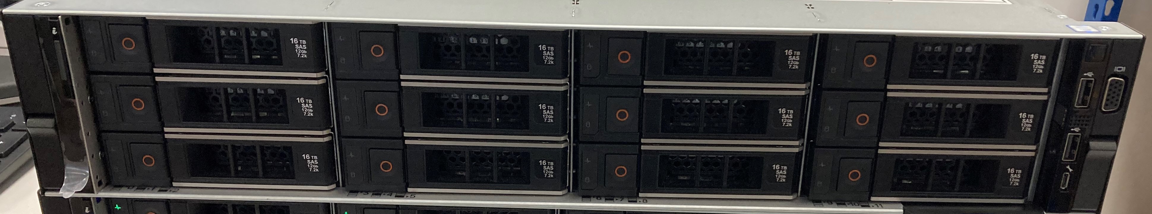 VideoXpert Storage 2 - Drive and Port locations